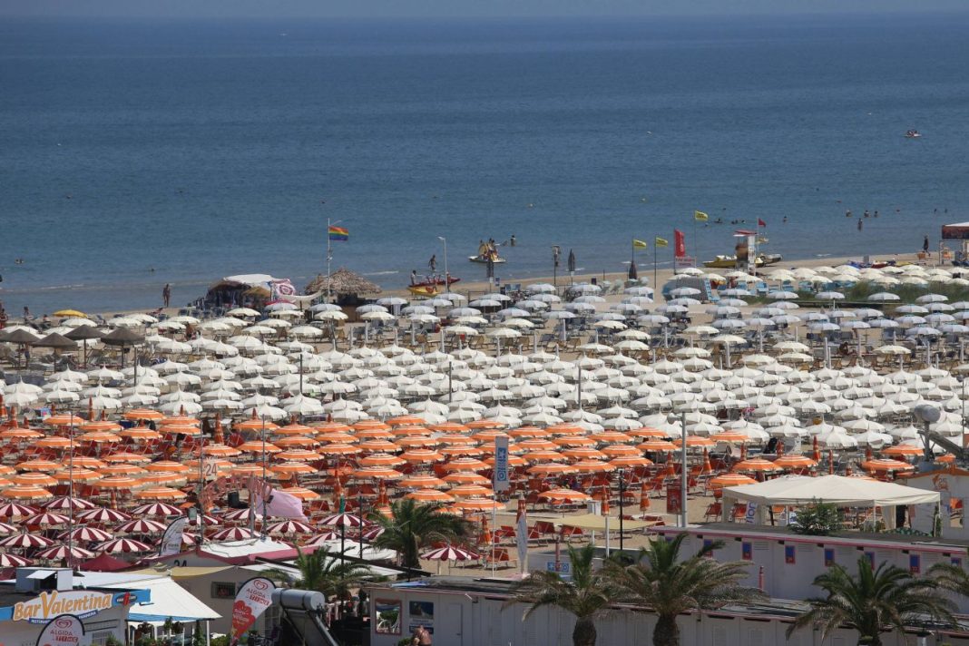 Rimini conquista la Bandiera Blu 2026, salgono a 11 le località ...