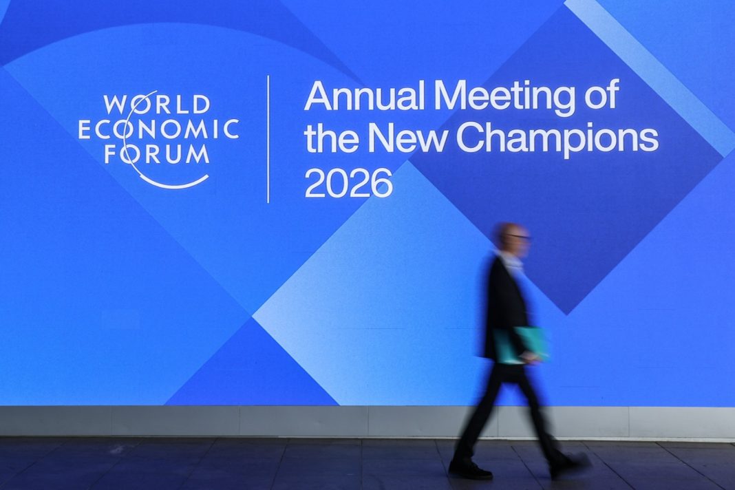 Cina: al Summer Davos Forum focus su tecnologie di frontiera (1)